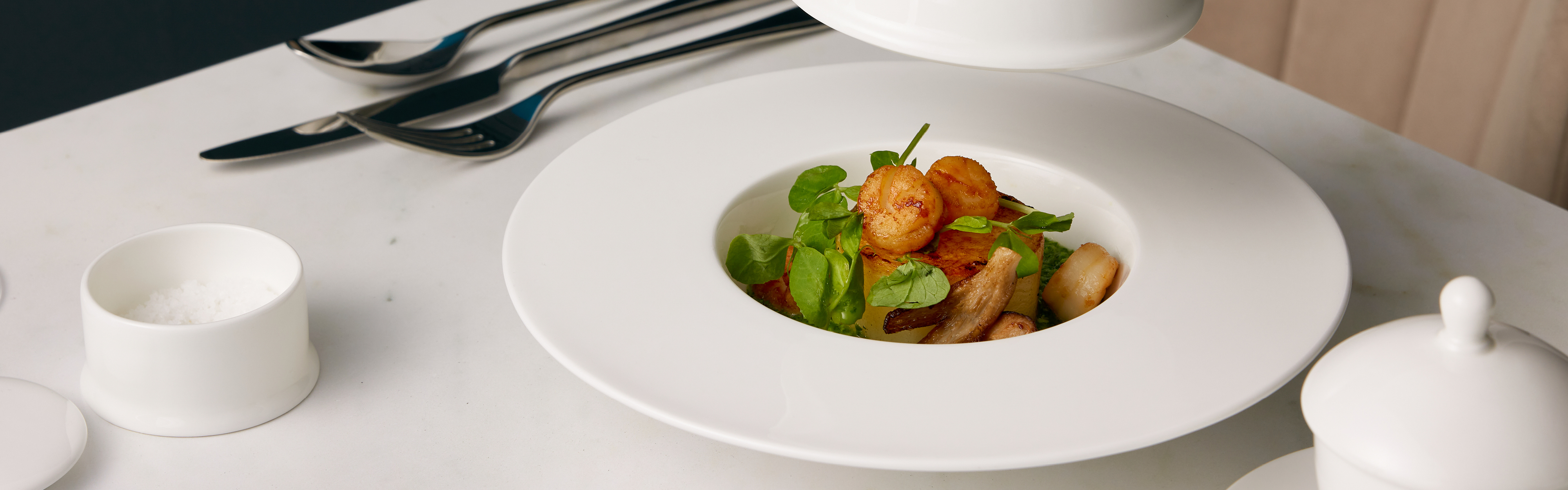 Banqueting | Whiteware Collections | William Edwards